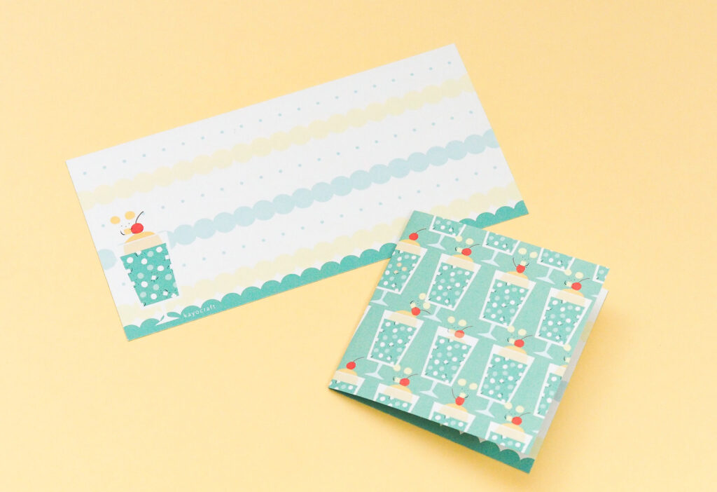 よ～く見るとソーダの中にもたくさんのネズミさんたちが隠れてますよ。