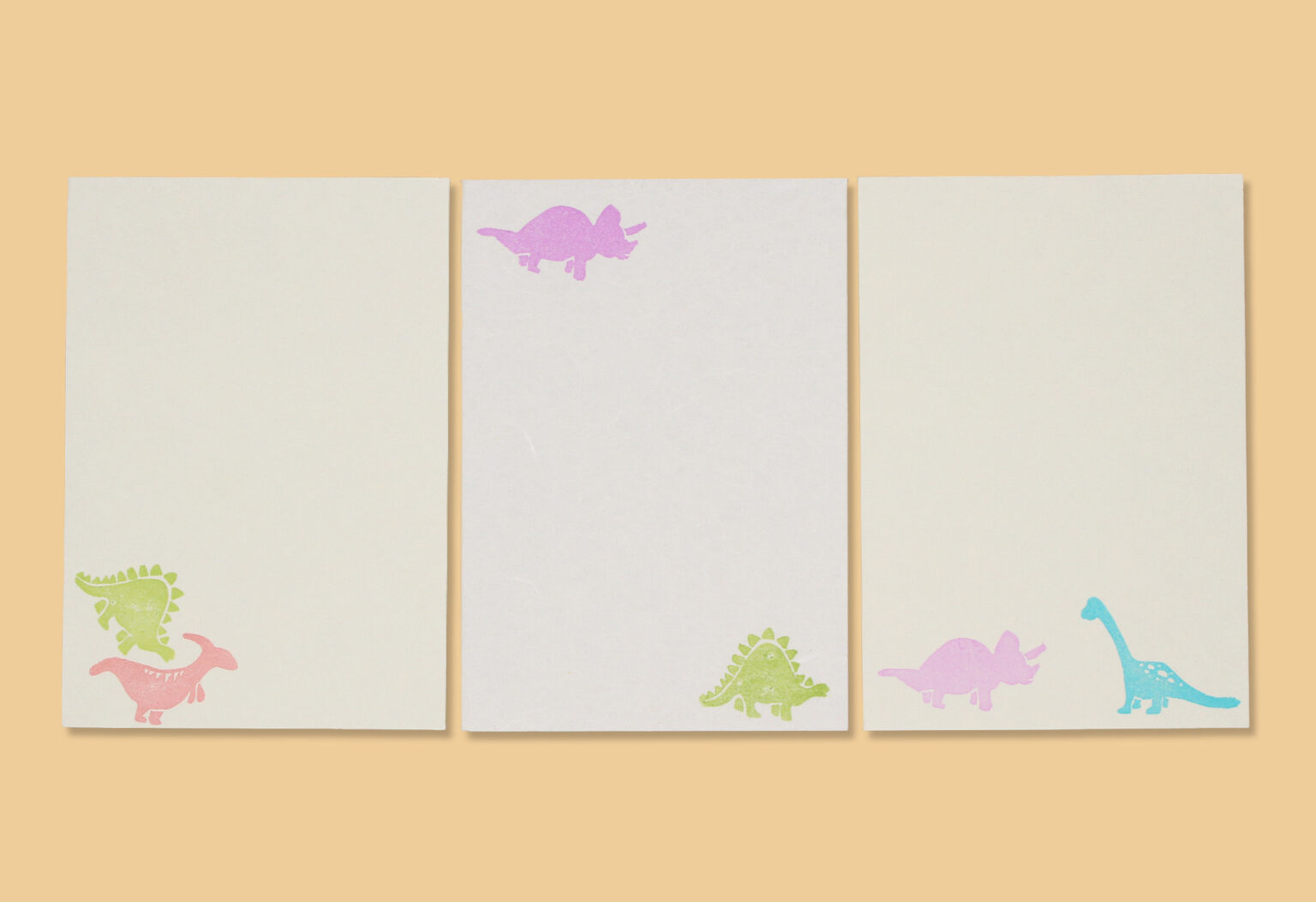 中の用紙のデザインは3種類